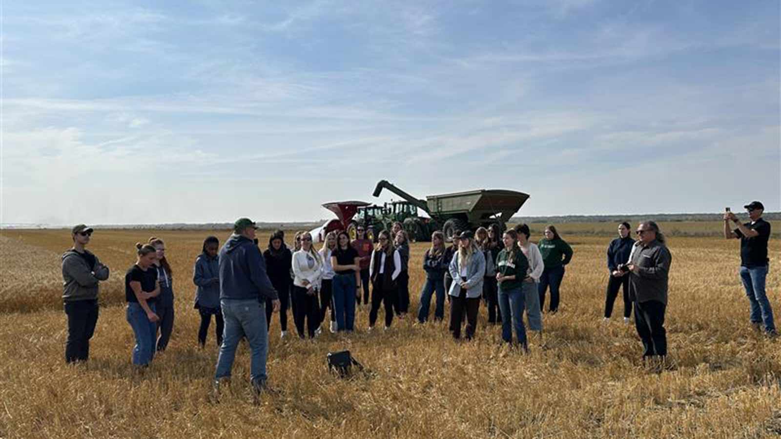 University Nutrition Student Farm Tour 2025 - Farm & Food Care Saskatchewan
